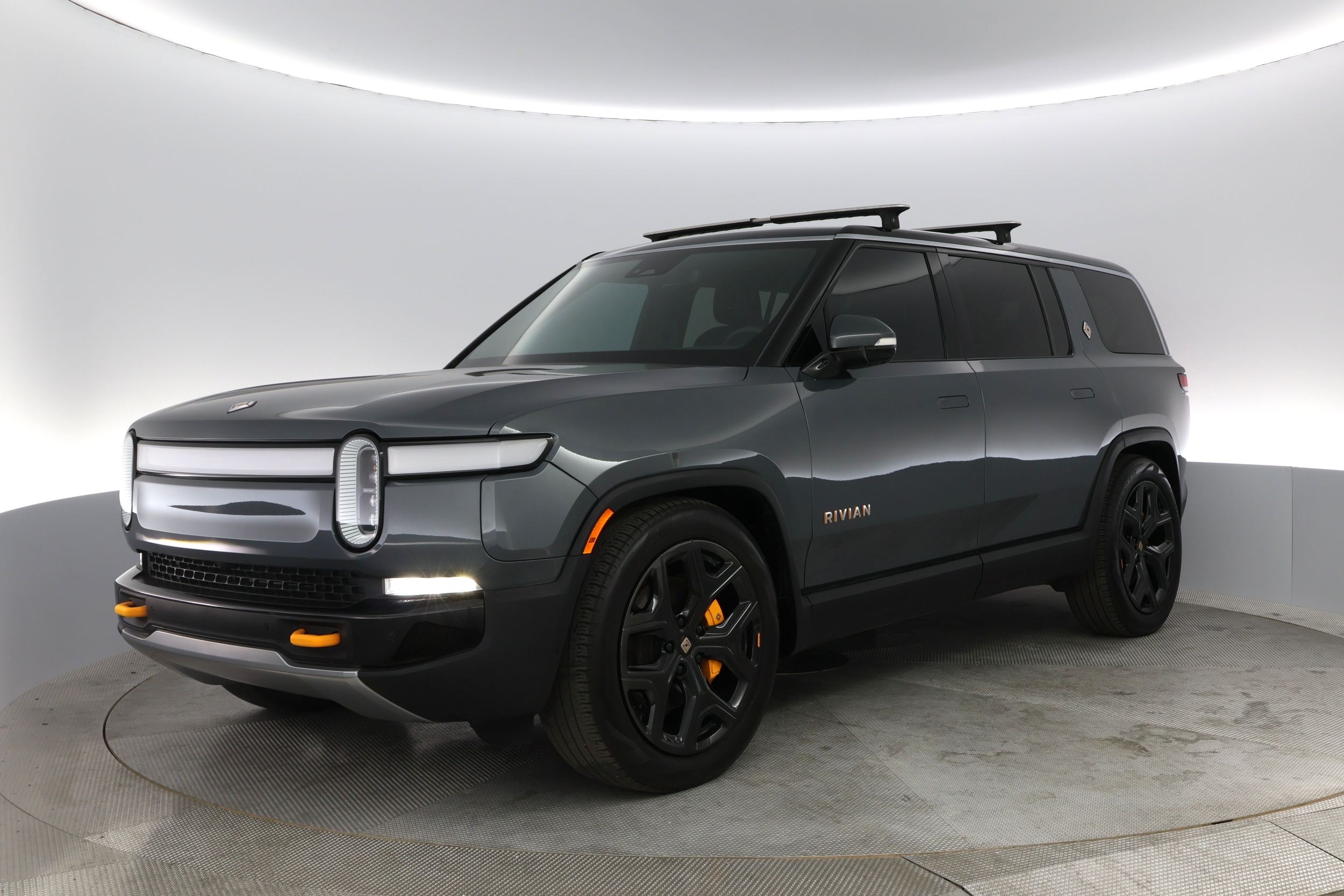 Ever Rivian R1S - 2022 Launch Edition Ever Rivian R1S - 2022 Launch Edition