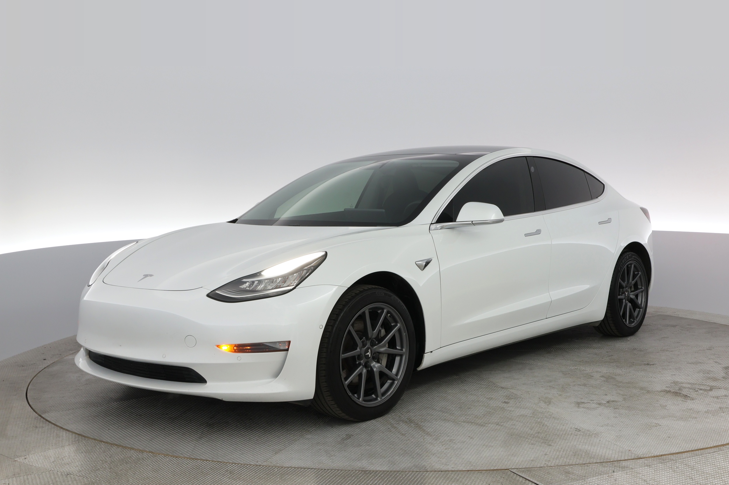 Ever Tesla Model 3 - 2020 Standard Range Plus